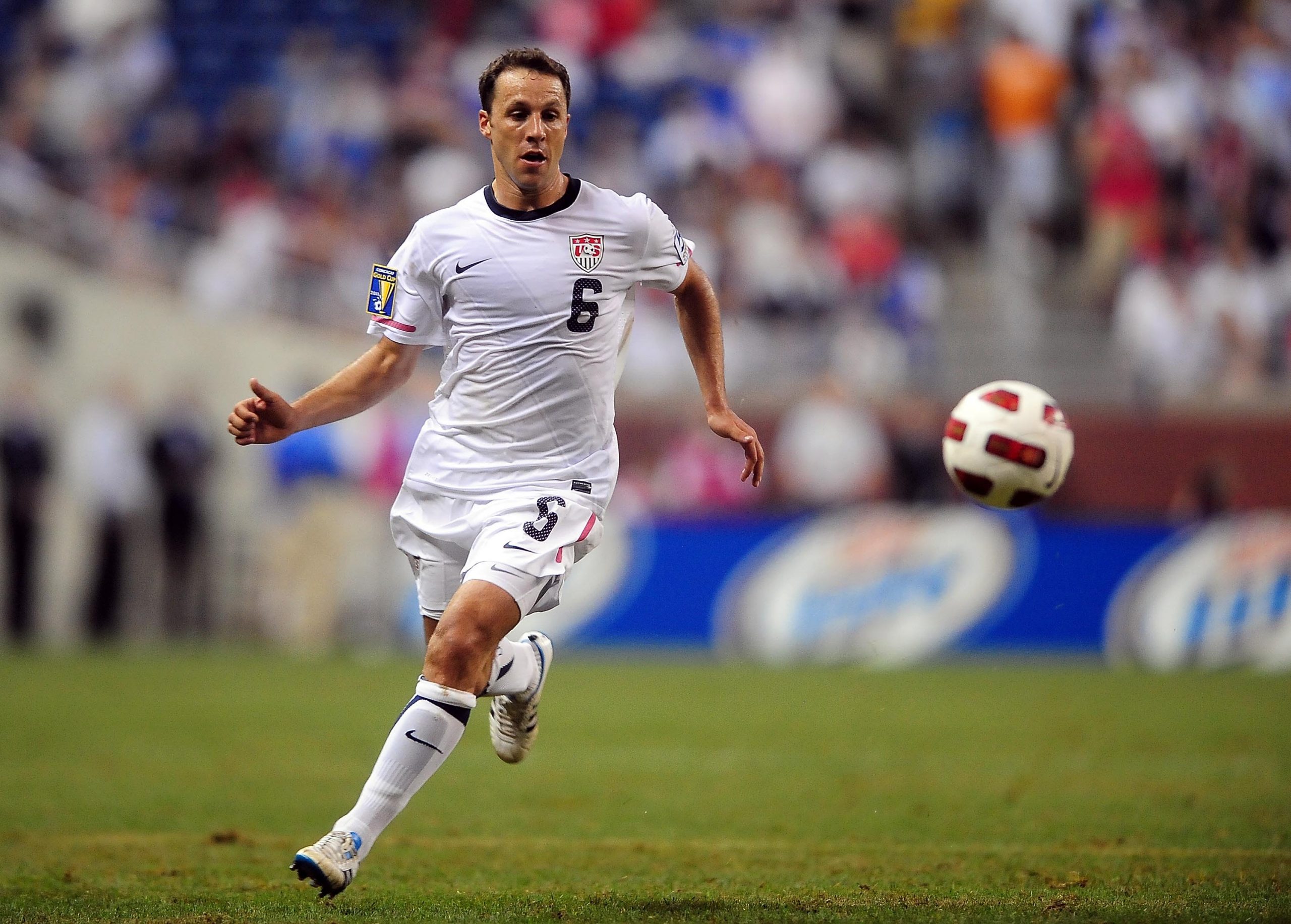 La taille de Steve Cherundolo - Quelle taille font-ils? 📏